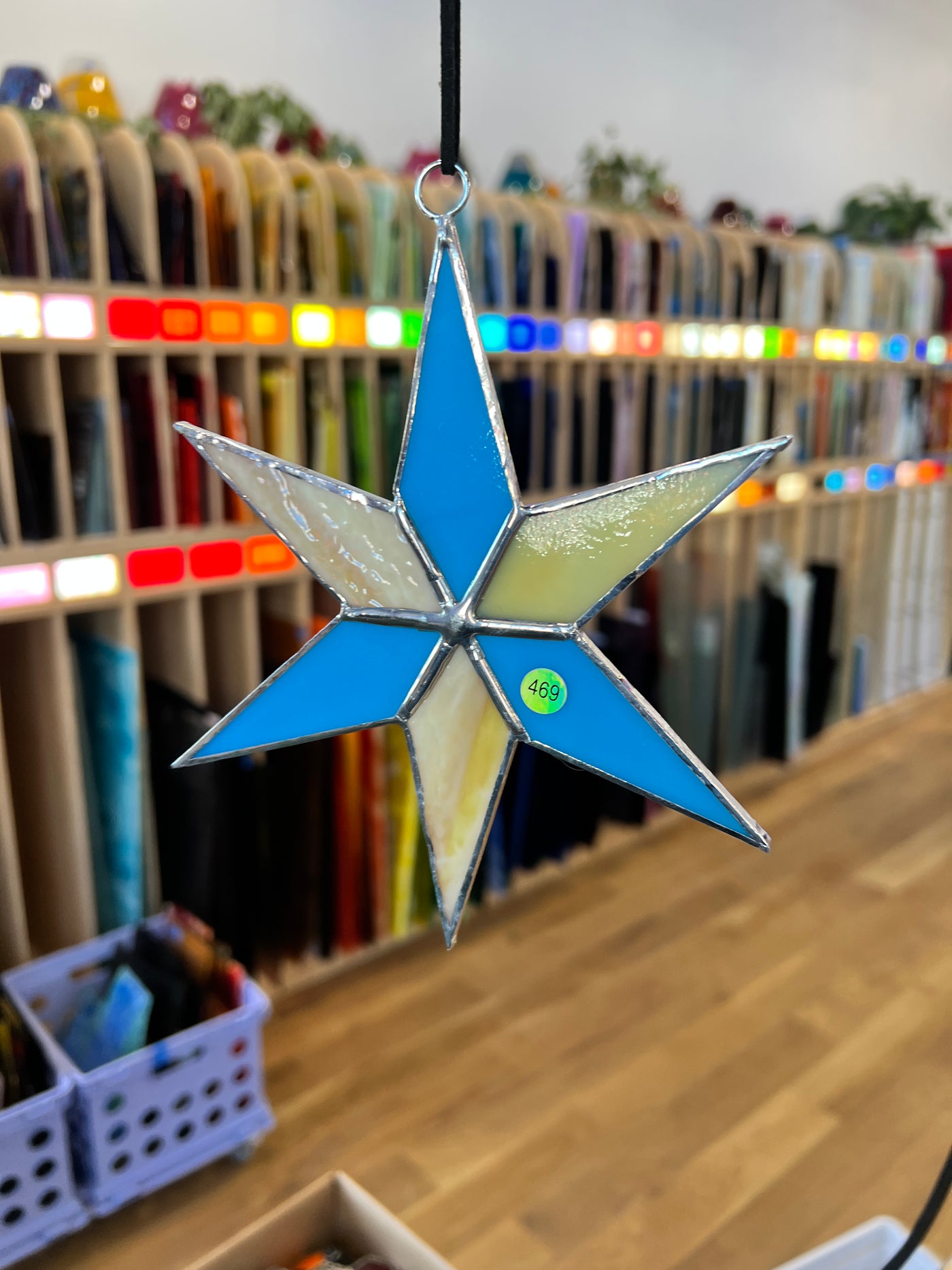 Blue and Cream Star – Colorado Glass Works