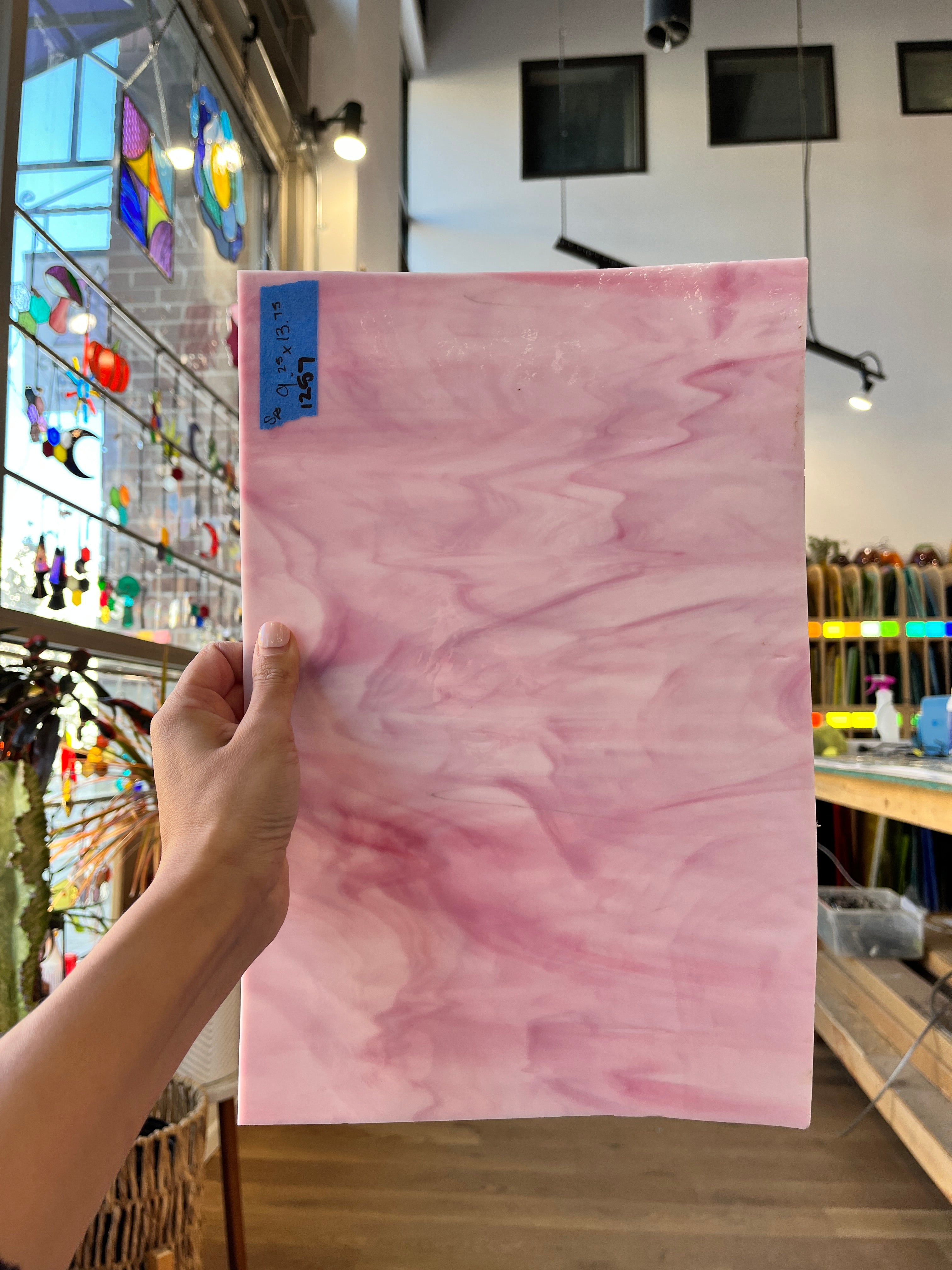 Vintage Pink and White Wispy Opaque Spectrum – Colorado Glass Works