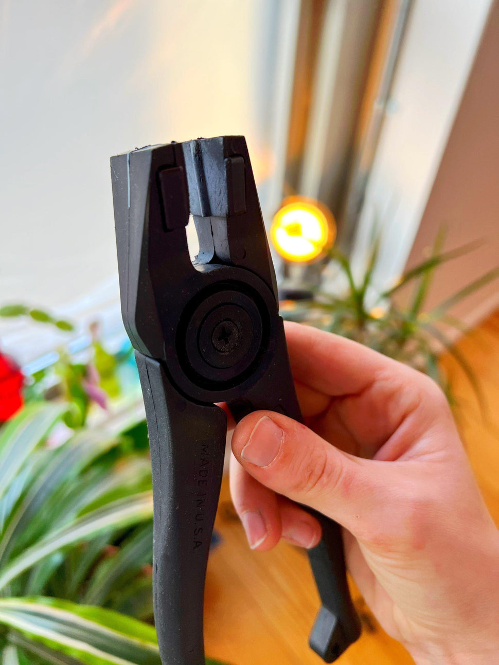 Fletcher Running Pliers – Colorado Glass Works